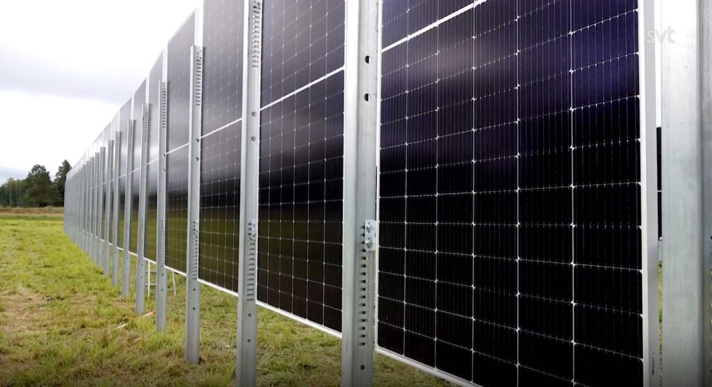 Sveriges största solcellspark med vertikala solpaneler - Grow Sverige
